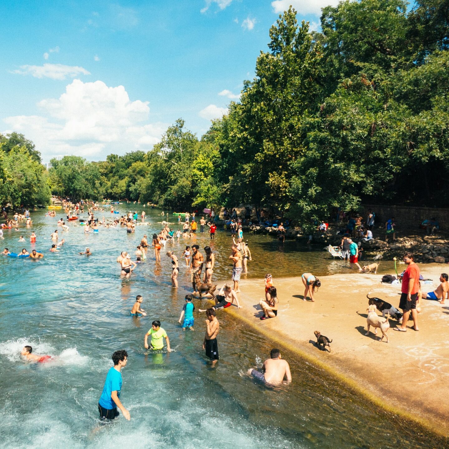 Austin vs Seattle - 2023 Full Guide for Living & Visiting