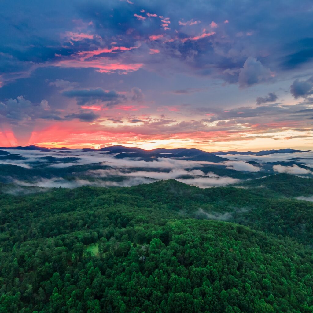 8 Best Places to Live in North Georgia Mountains in 2026