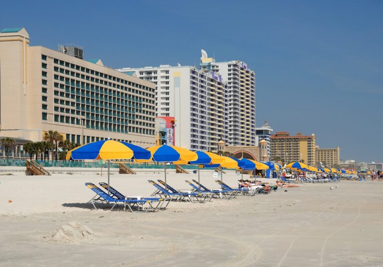 The 6 Best 5-Star Oceanfront Hotels in Daytona Beach Florida - 2026 Update