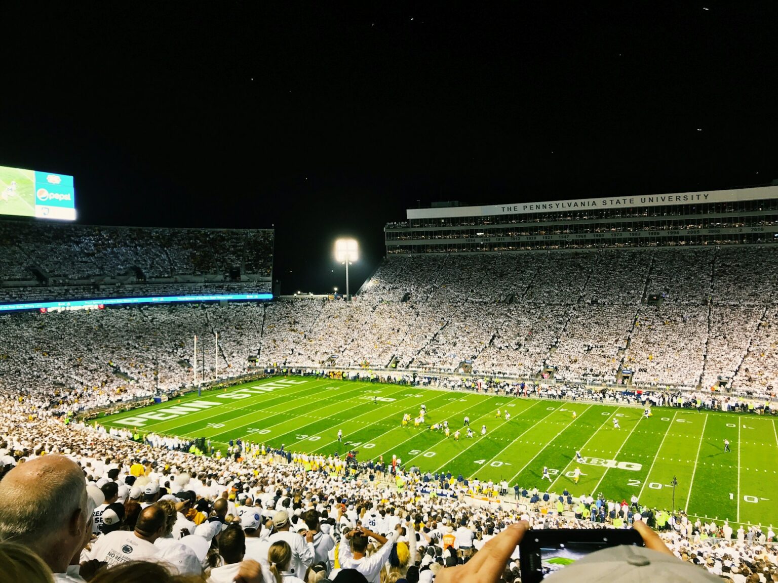 5 Closest Airports to Penn State University - 10 Mins from Campus