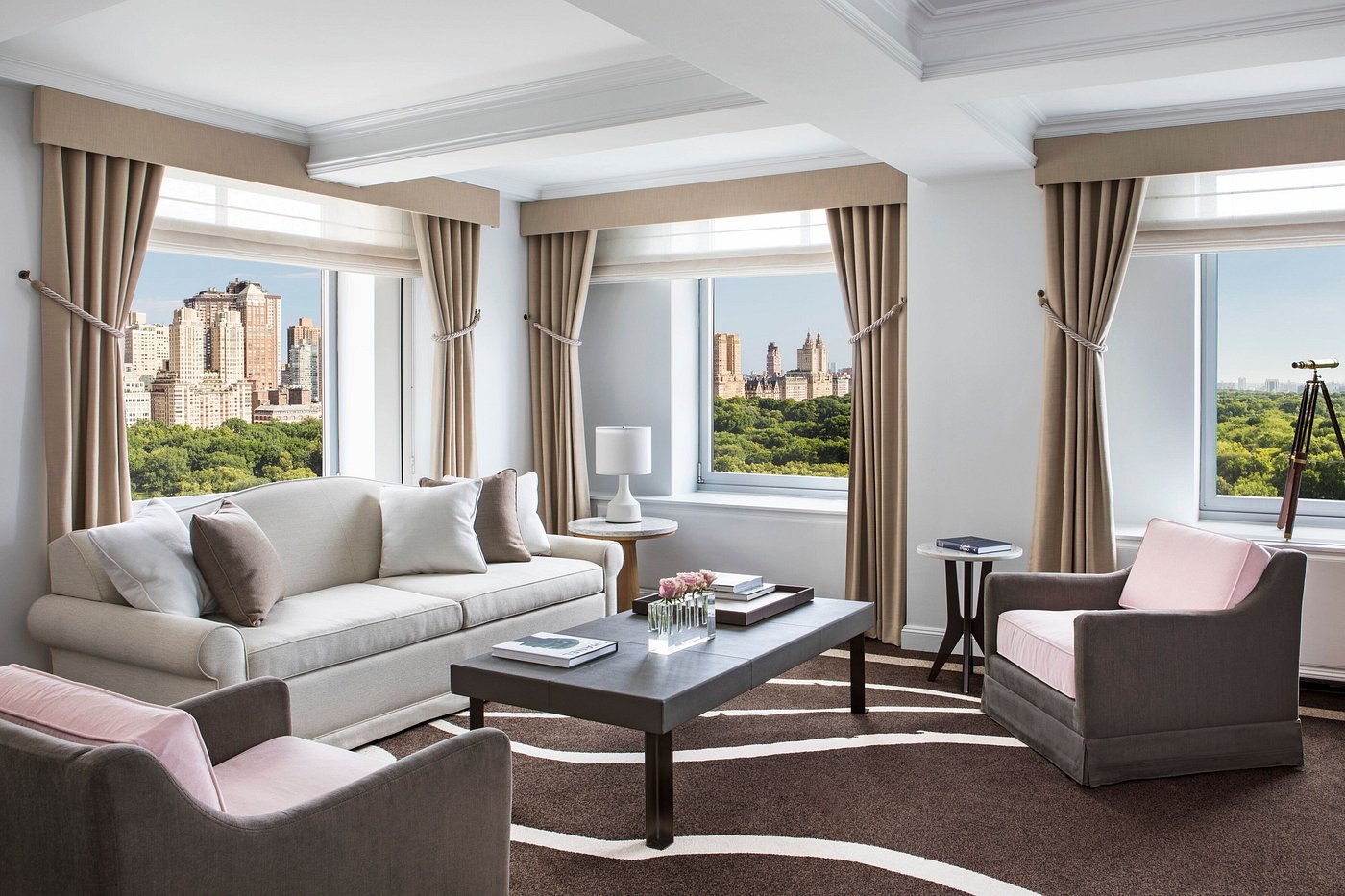 15 Largest Hotel Rooms in New York City - Rooms & Suites for All Budgets