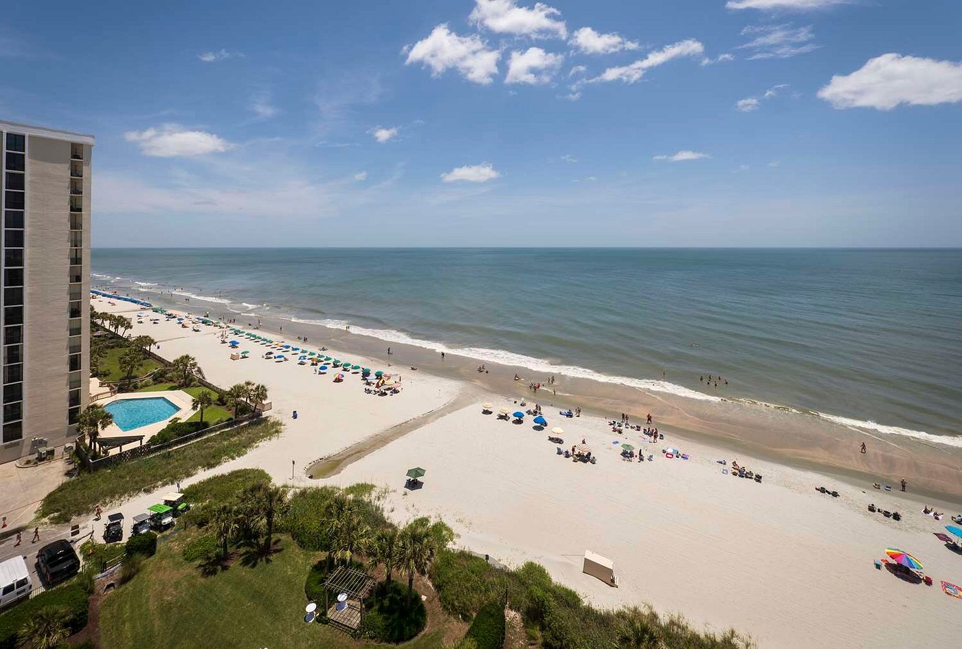 9 Best Beachfront Resorts in South Carolina | Right on the Sand