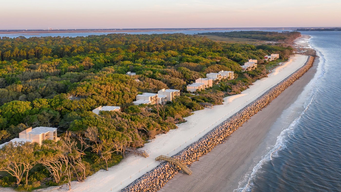 The 8 Best Beachfront Resorts in Georgia 2025 | Right on the Sand