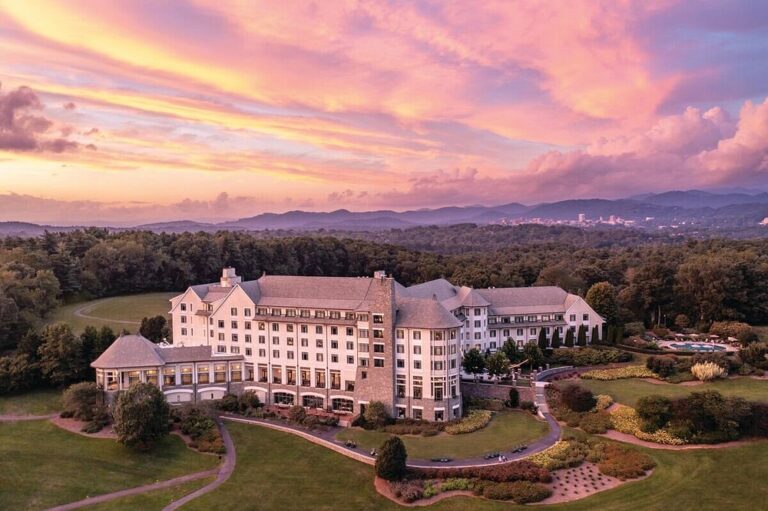 The 6 Best Spa Resorts in Asheville NC | Hand-Picked for 2025