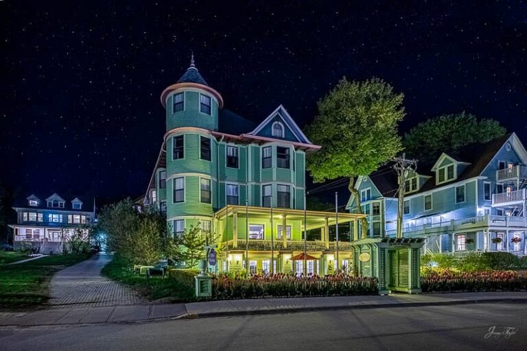 The 8 Best Resorts on Mackinac Island MI | Hand-Picked for 2026