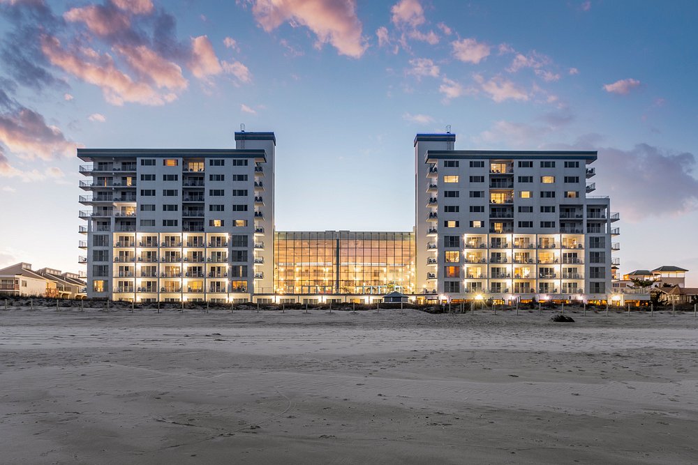 The 8 Best Resorts in Ocean City Maryland | Beachfront Resorts in 2026
