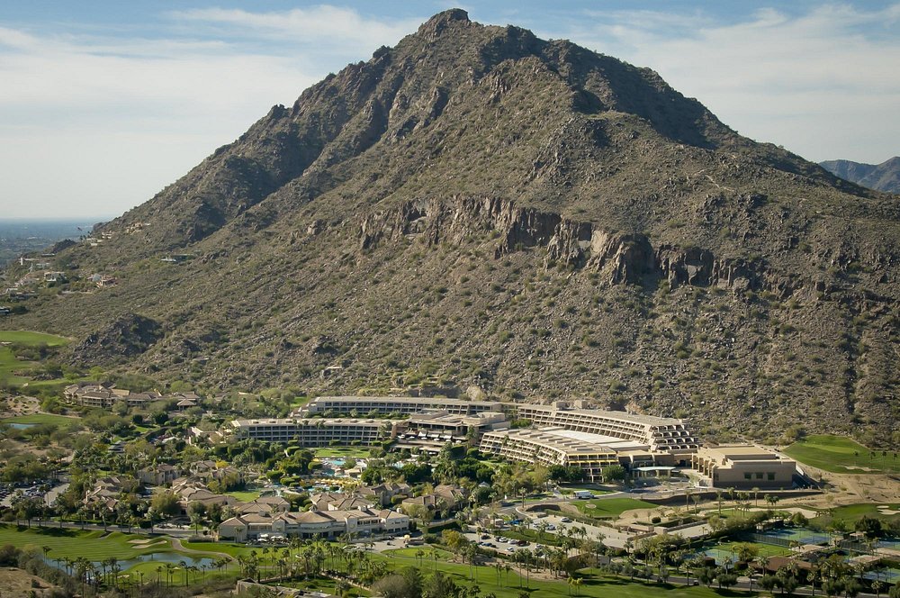 The 8 Best Resorts in Paradise Valley AZ | Hand-Picked for 2025