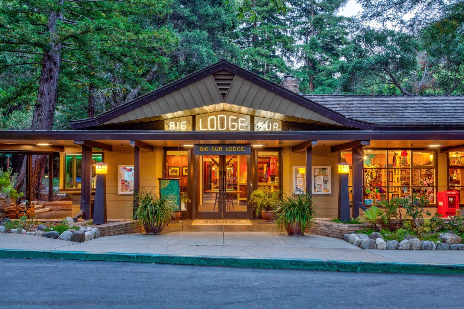 The 5 Best Resorts in Big Sur California | Hand-Picked for 2026