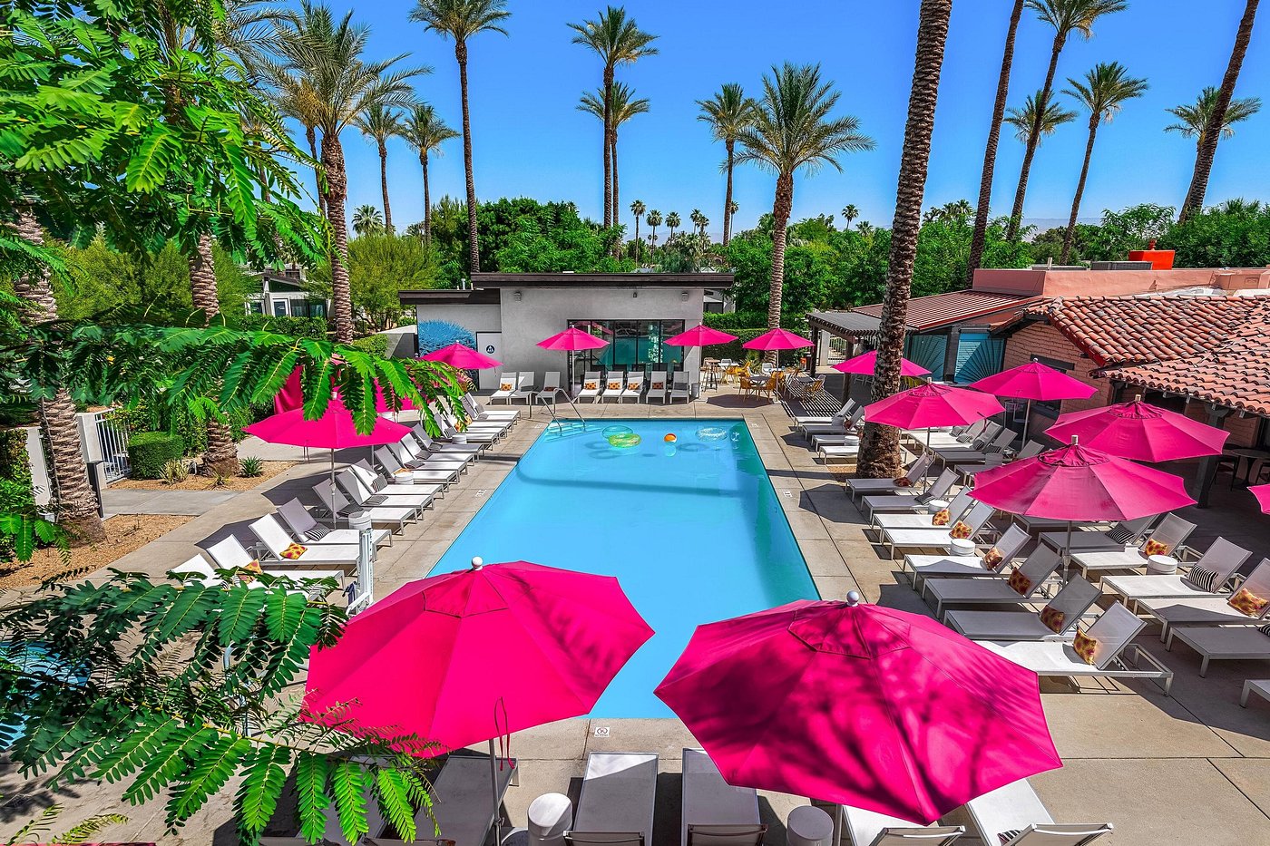 The 8 Best Resorts in Joshua Tree, CA | Hand-Picked for 2025