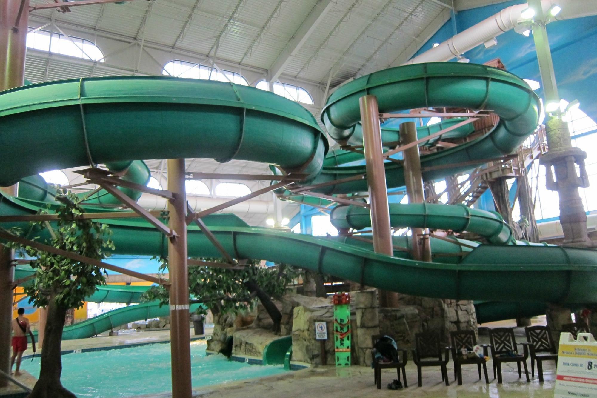 8 Best Water Park Resorts in Wisconsin Dells | Slides & Lazy Rivers in 2026